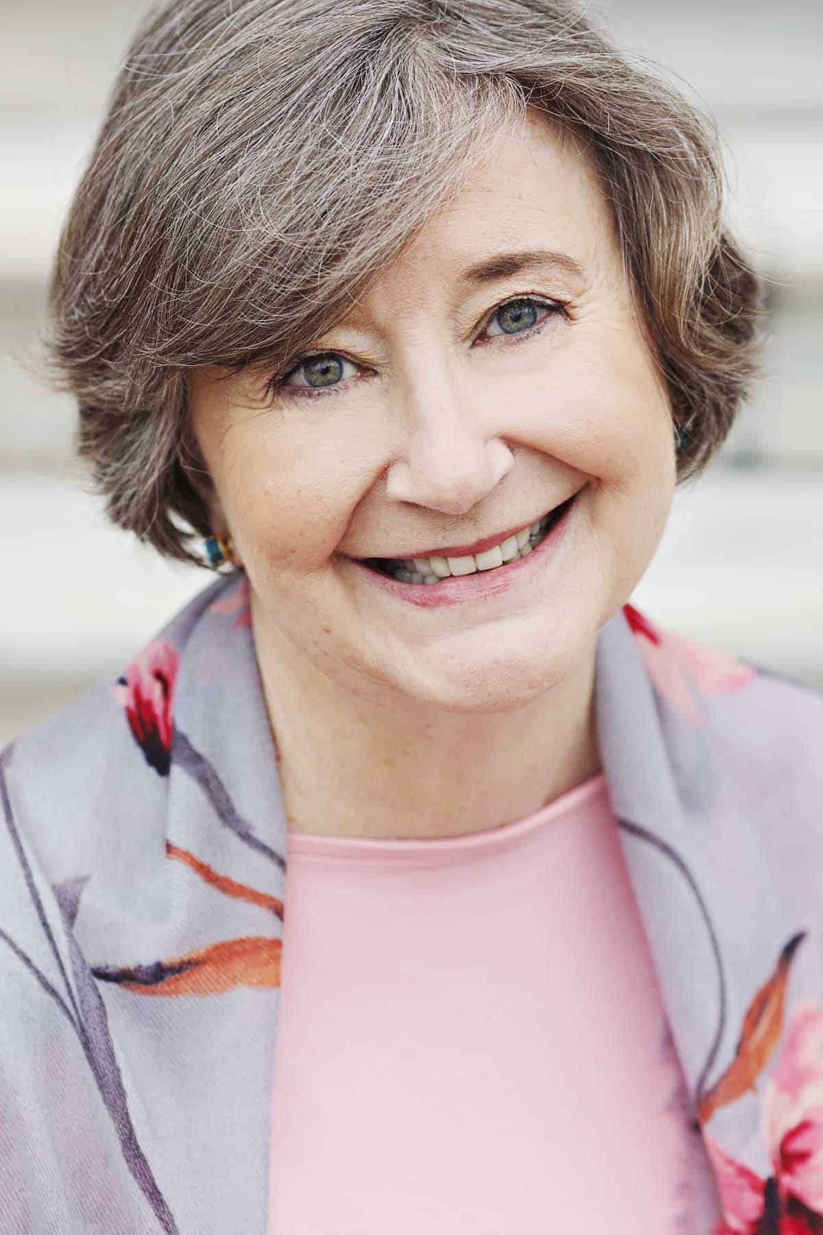 Color Consultation - Your Best Colors for Clothes - Consultants